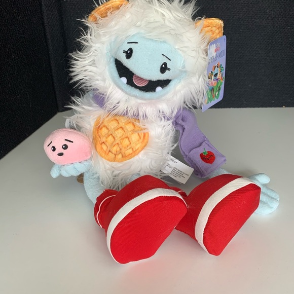 Toys | Waffles And Mochi 17 Plush Doll Yeti Michelle Obama Netflix ...